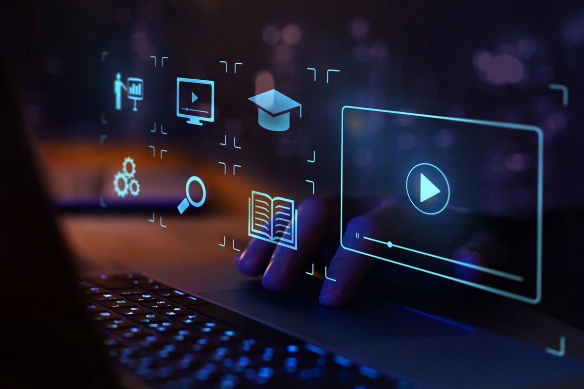 Show, Don’t Tell: Multimodal Answers in AI Assistant in Adobe ...